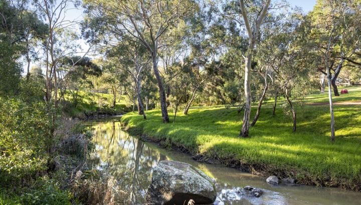 | Melbourne Water